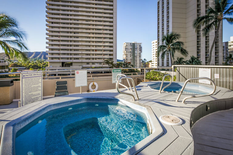 Aston at the Waikiki Banyan | Oahu | Aqua-Aston Hotels