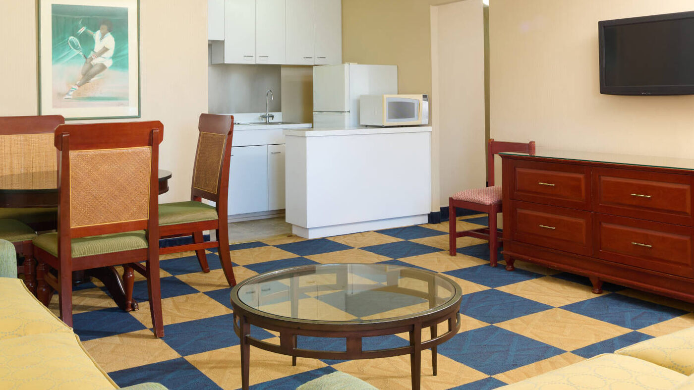 Ewa Hotel Waikiki | Boutique Hotel In Oahu | Aqua-Aston Hotels