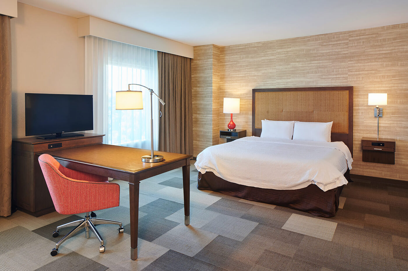 Hampton Inn & Suites Oahu/Kapolei | Aqua-Aston Hotels