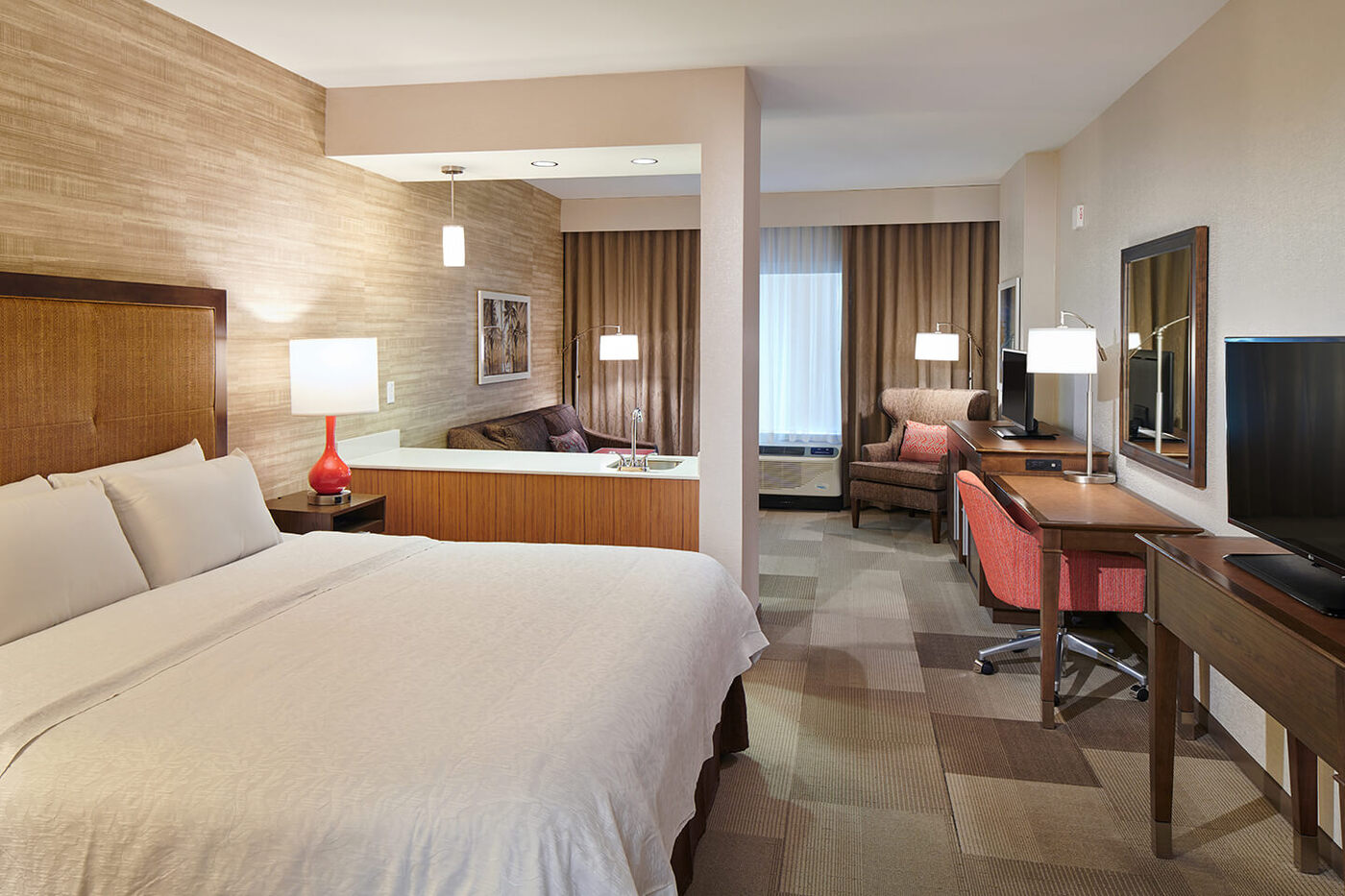 Hampton Inn & Suites Oahu/Kapolei | Aqua-Aston Hotels