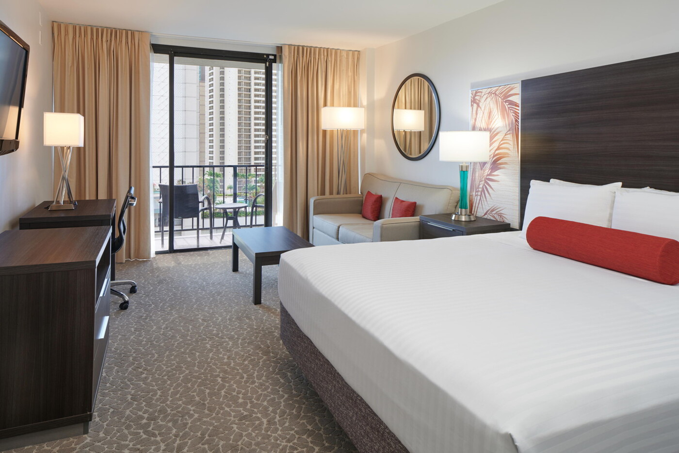 Newly Renovated Hotel Suites Waikiki | Aqua Palms Waikiki